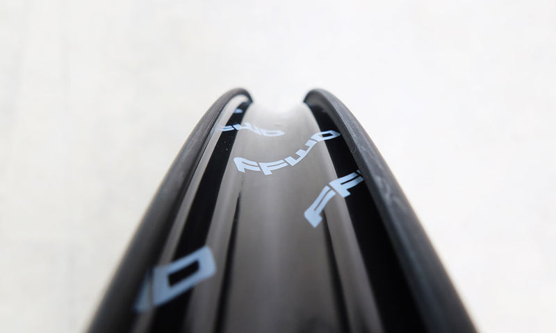 HOOKED VS HOOKLESS: OUR FFWD PHILOSOPHY EXPLAINED