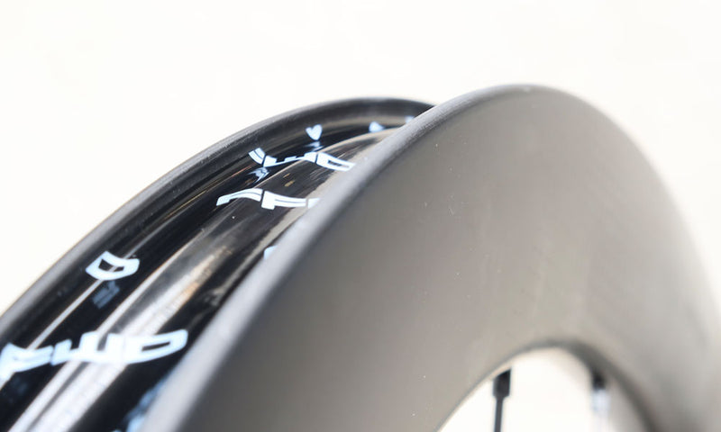 HOOKED VS HOOKLESS: OUR FFWD PHILOSOPHY EXPLAINED